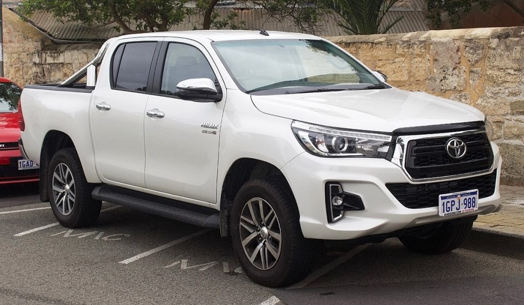 Toyota Hilux Benzin